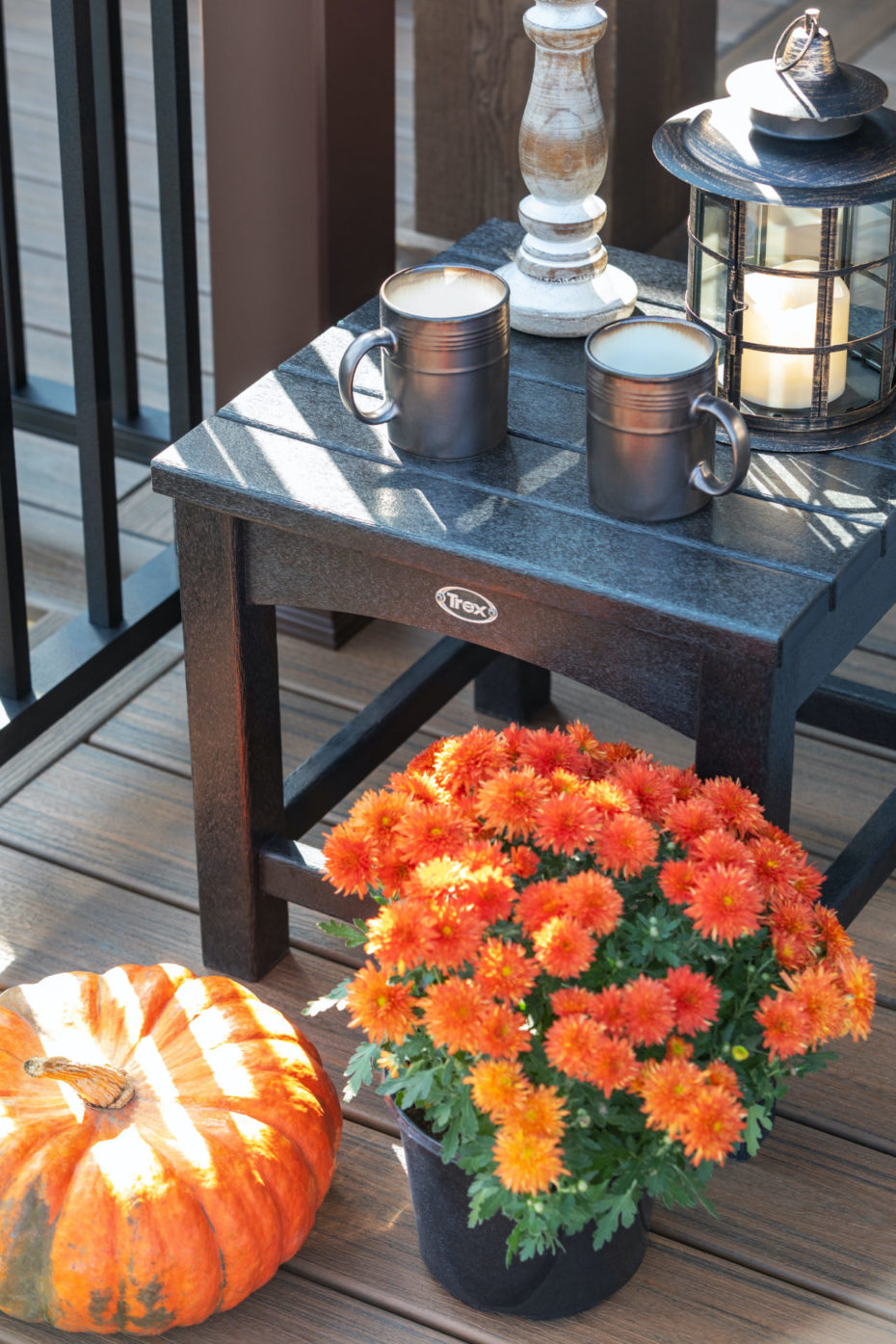 10 fall decorating ideas for your deck - Trex RainEscape