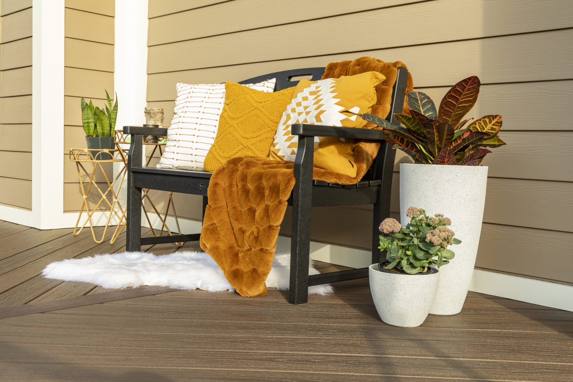 10 fall decorating ideas for your deck - Trex RainEscape